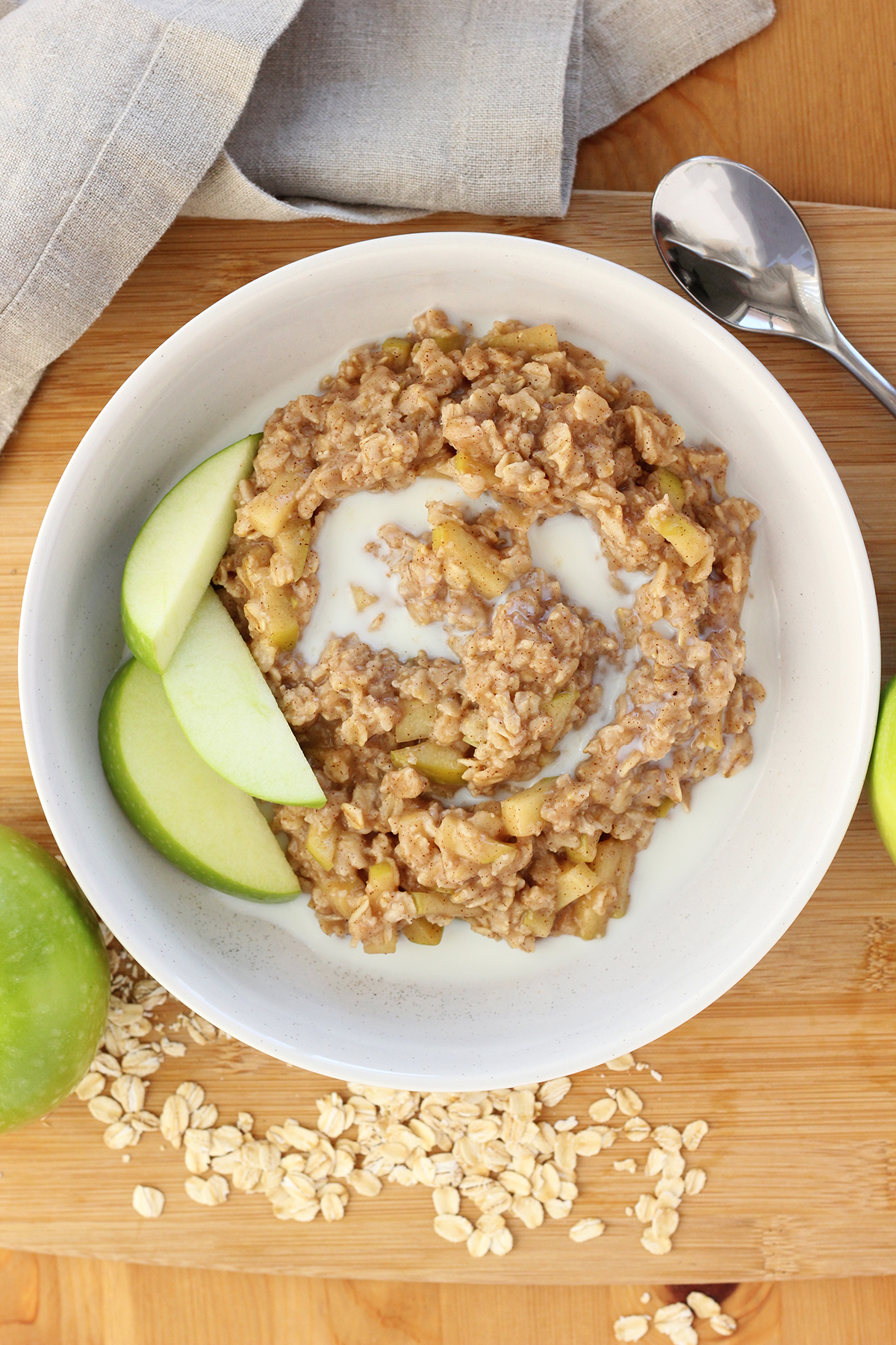 Apple Cinnamon Oatmeal - One Sweet Appetite