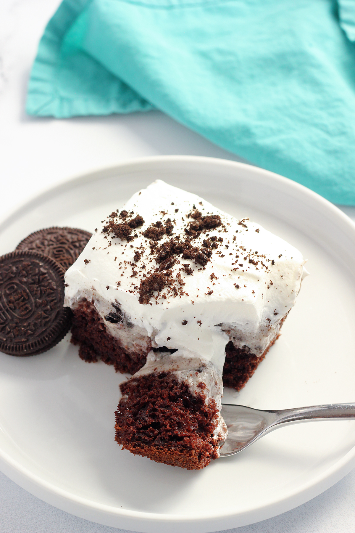 Ultimate Oreo Poke Cake Recipe Oreo Poke Cakes Chocolate Cake Mix