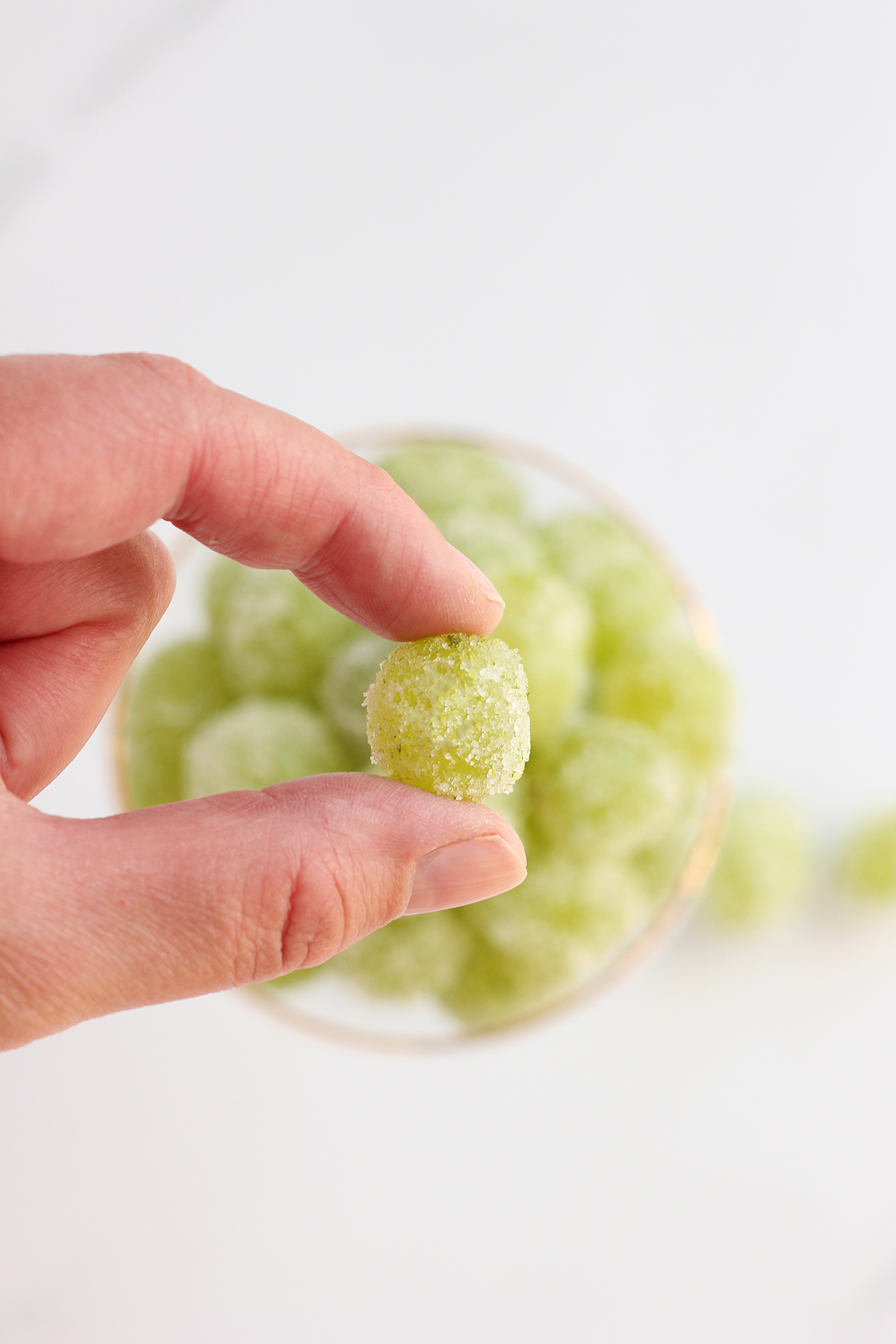 Prosecco Grapes (Easy Boozy Party Treat) - One Sweet Appetite
